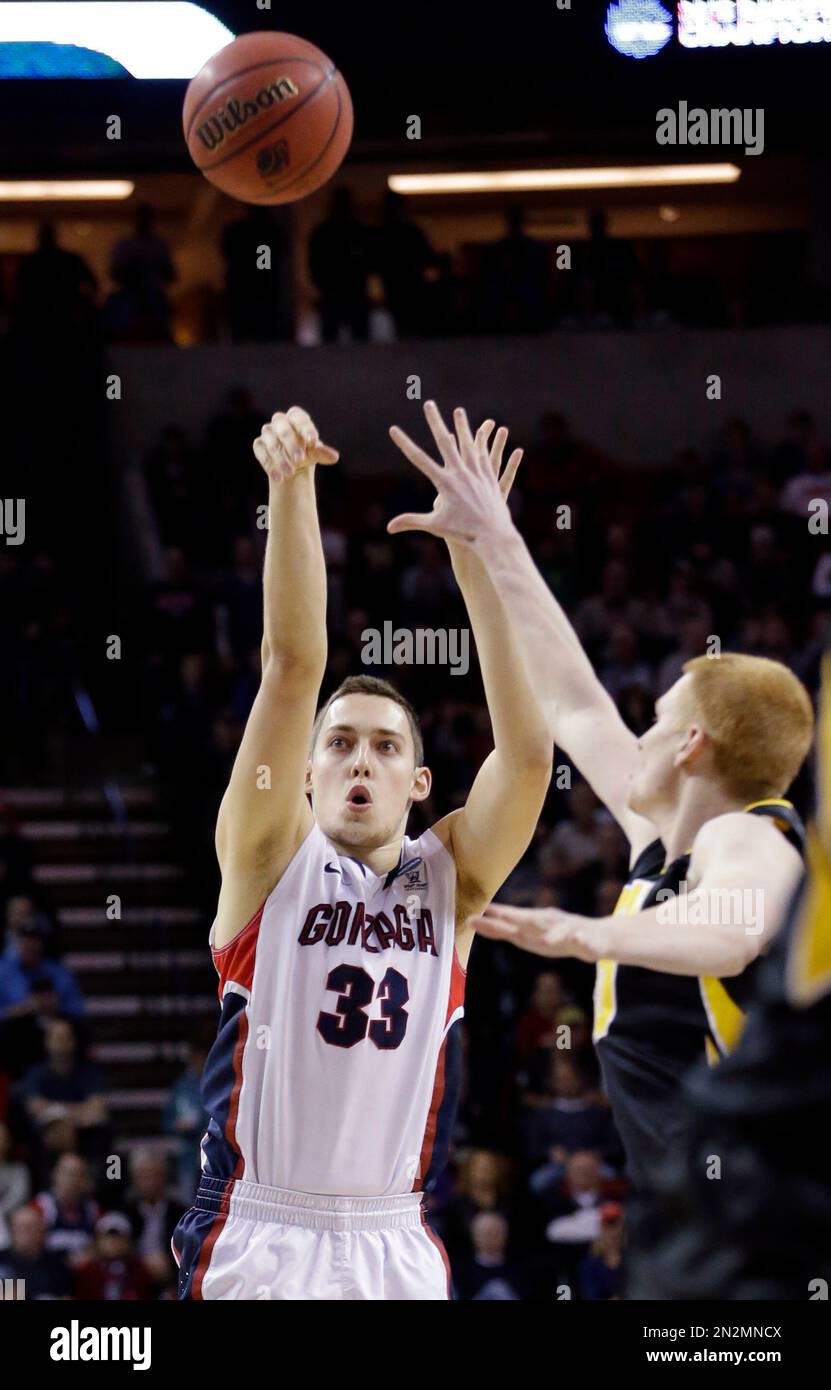 Gonzaga's Kyle Wiltjer (33) shoots against Iowa during the first half ...