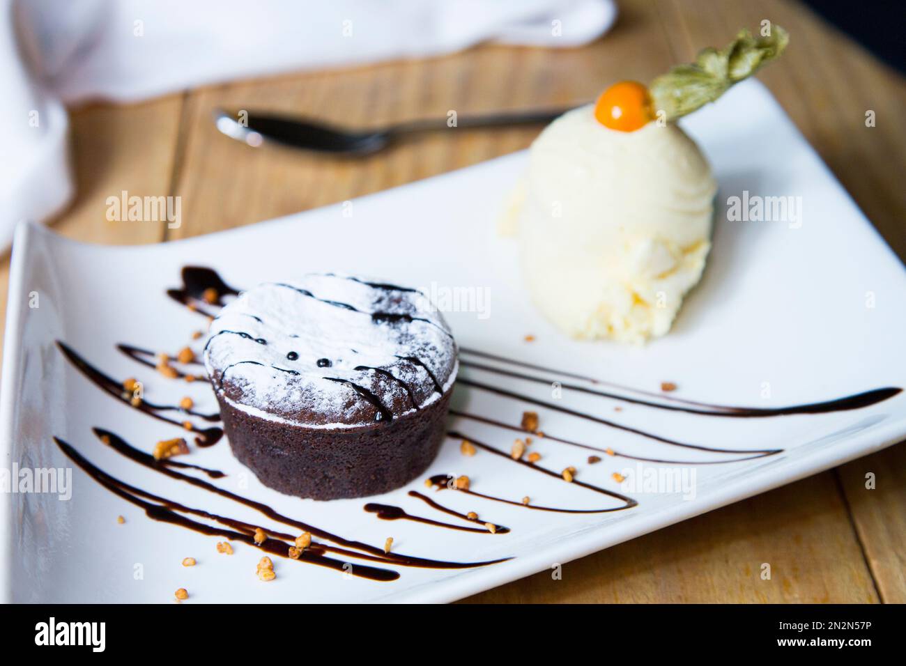 Liquid cake hi-res stock photography and images - Alamy
