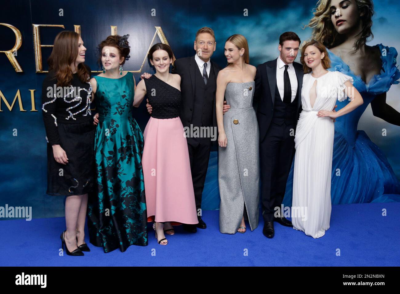 Hayley Atwell, Helena Bonham Carter, Sophie McShera, Kenneth Branagh ...