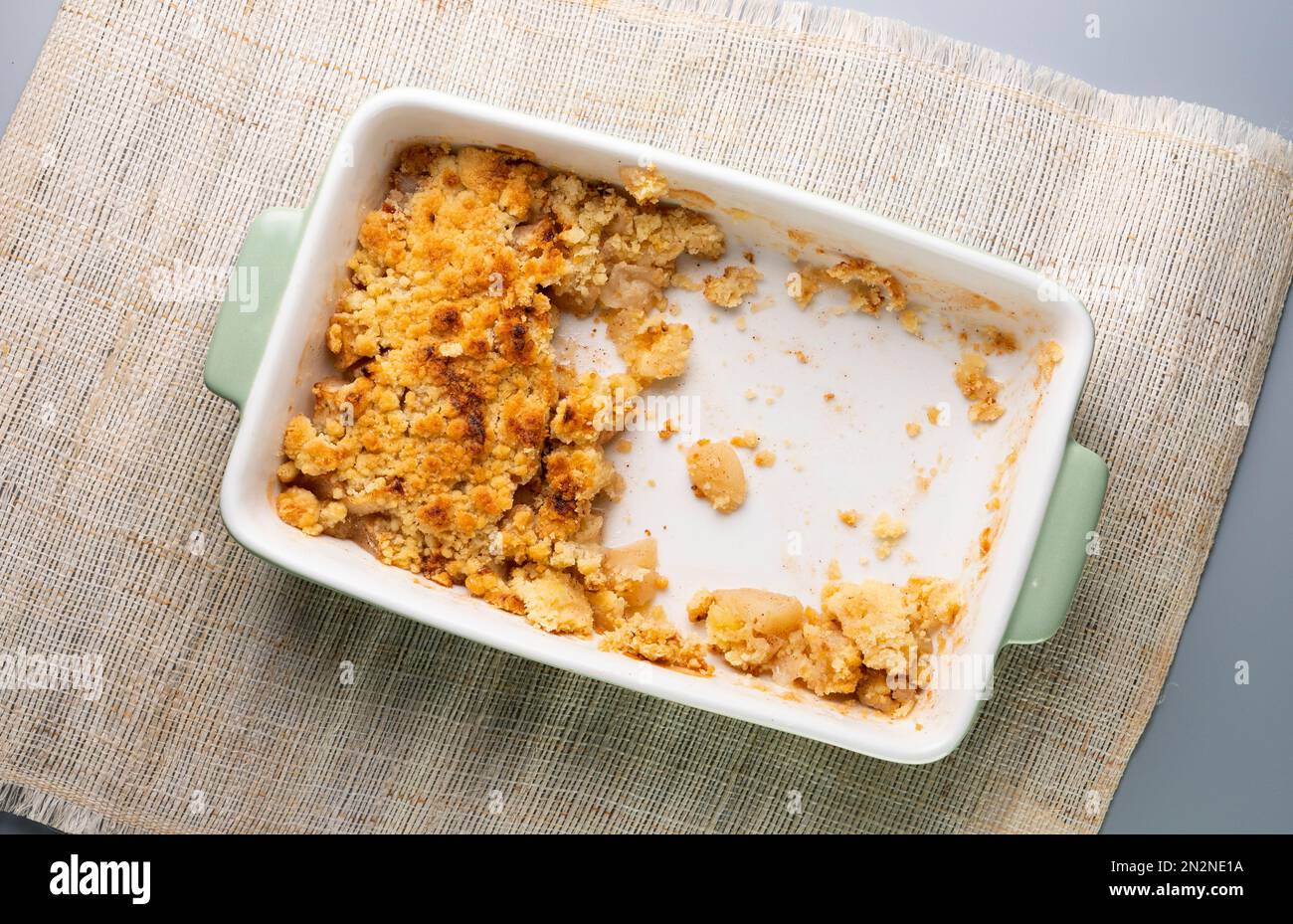 Round crumb pastry streusel hi-res stock photography and images - Alamy