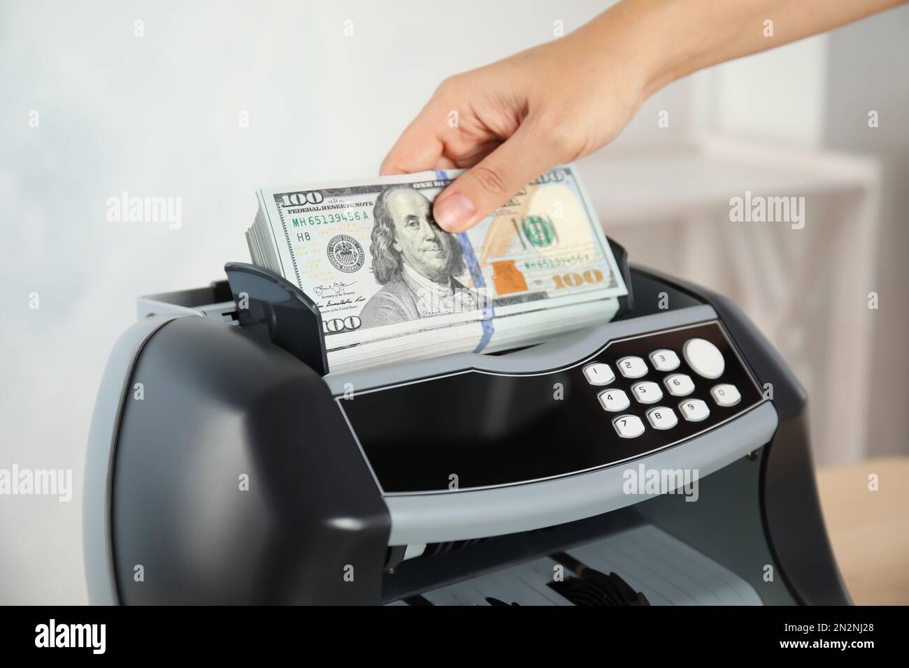 Counting machine hi-res stock photography and images - Alamy