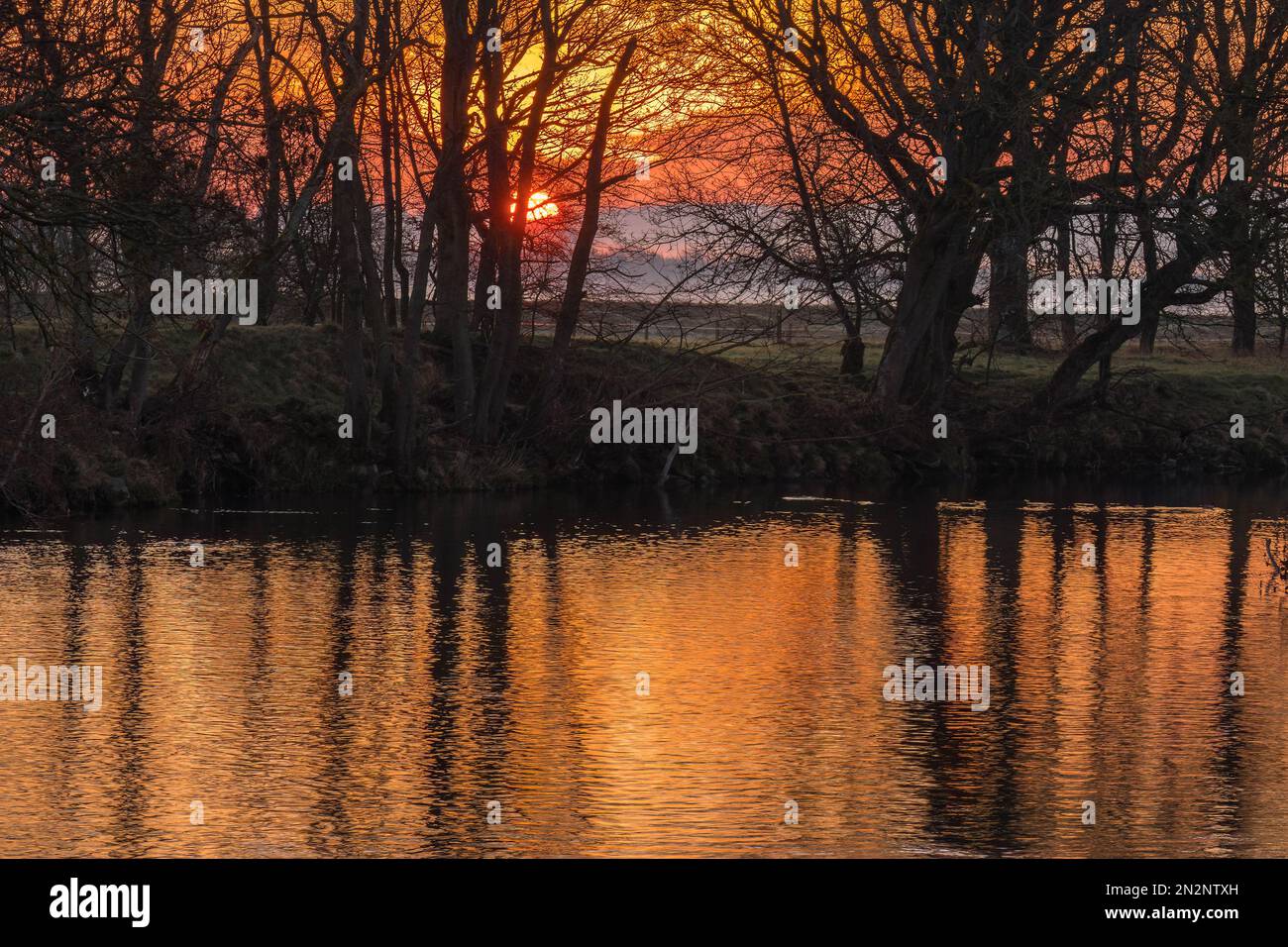 Sunrise over the river Ericht, Blairgowrie and Rattray Perthshire ...