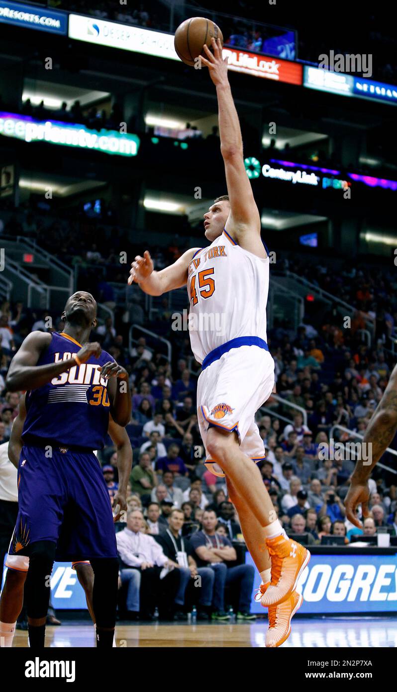 New York Knicks' Cole Aldrich (45) shoots over Phoenix Suns' Earl ...