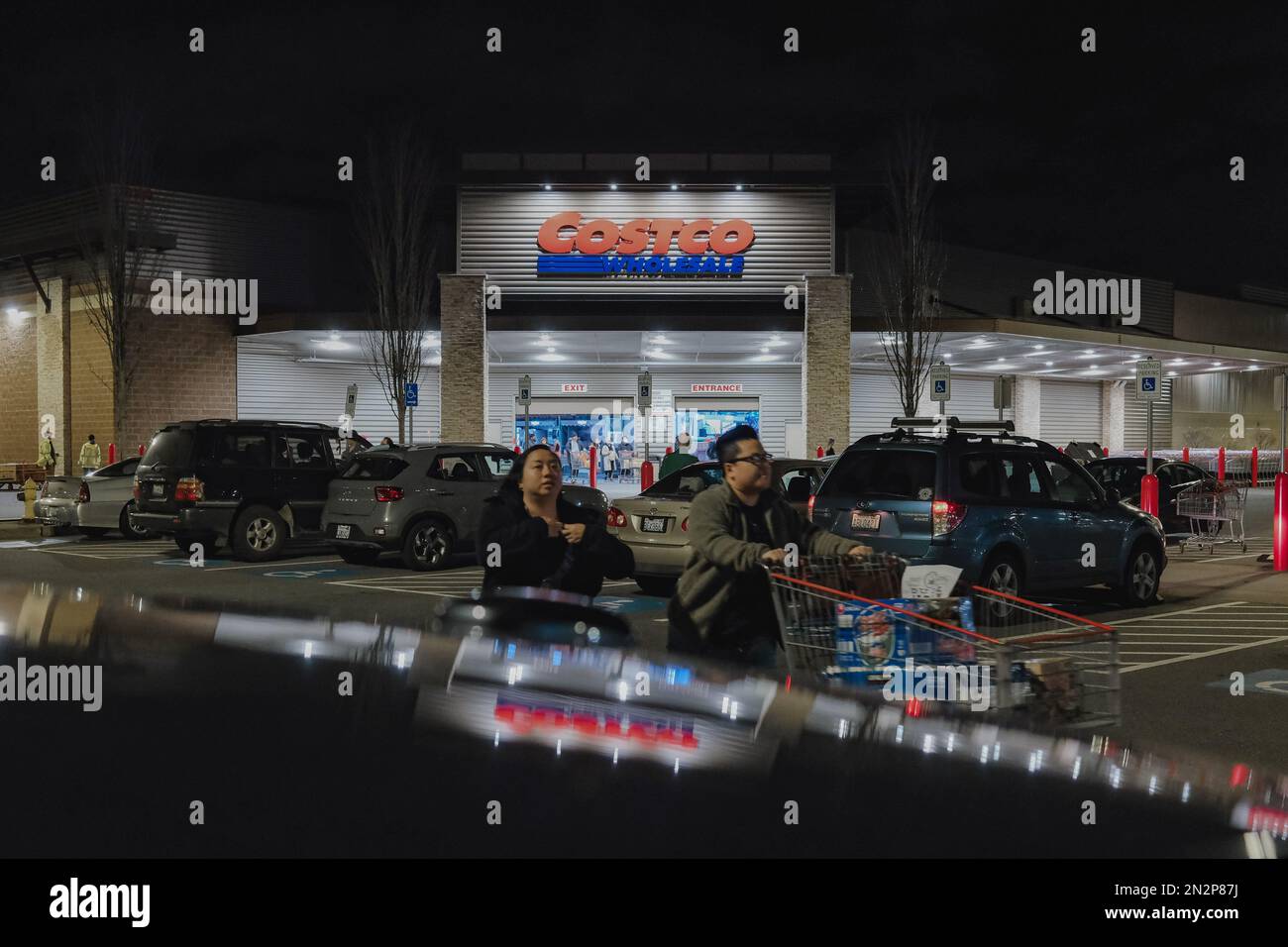 Costco store 2023 hi-res stock photography and images - Alamy