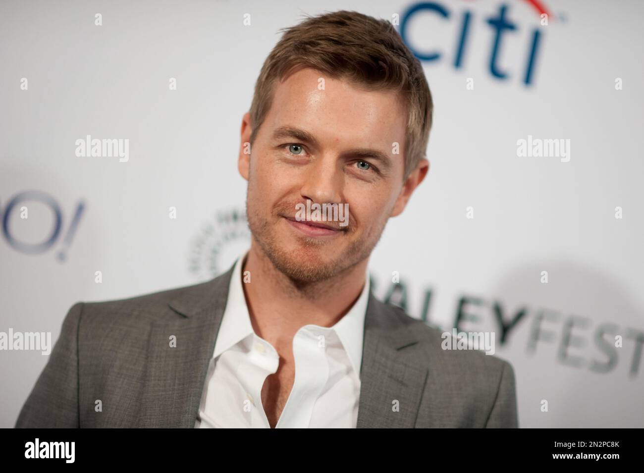 Rick Cosnett arrives at the 32nd Annual Paleyfest : "Arrow & The Flash ...