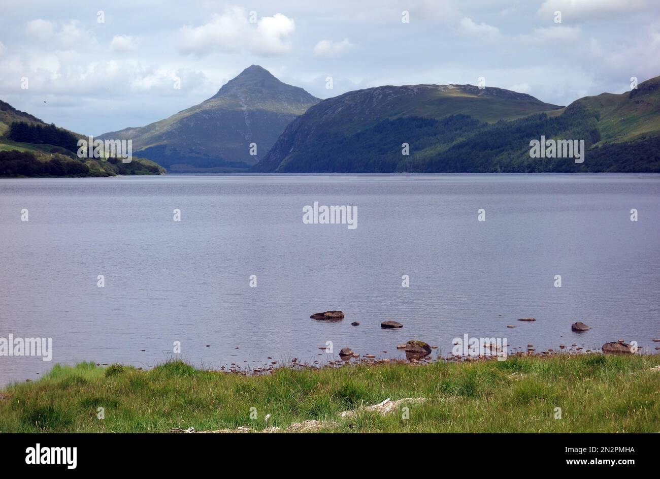 The Scottish Mountain Graham 'Ben Stack' and Loch More from the Track ...