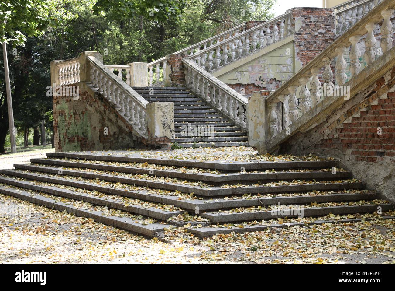 Old damaged wooden stairs hi-res stock photography and images - Alamy