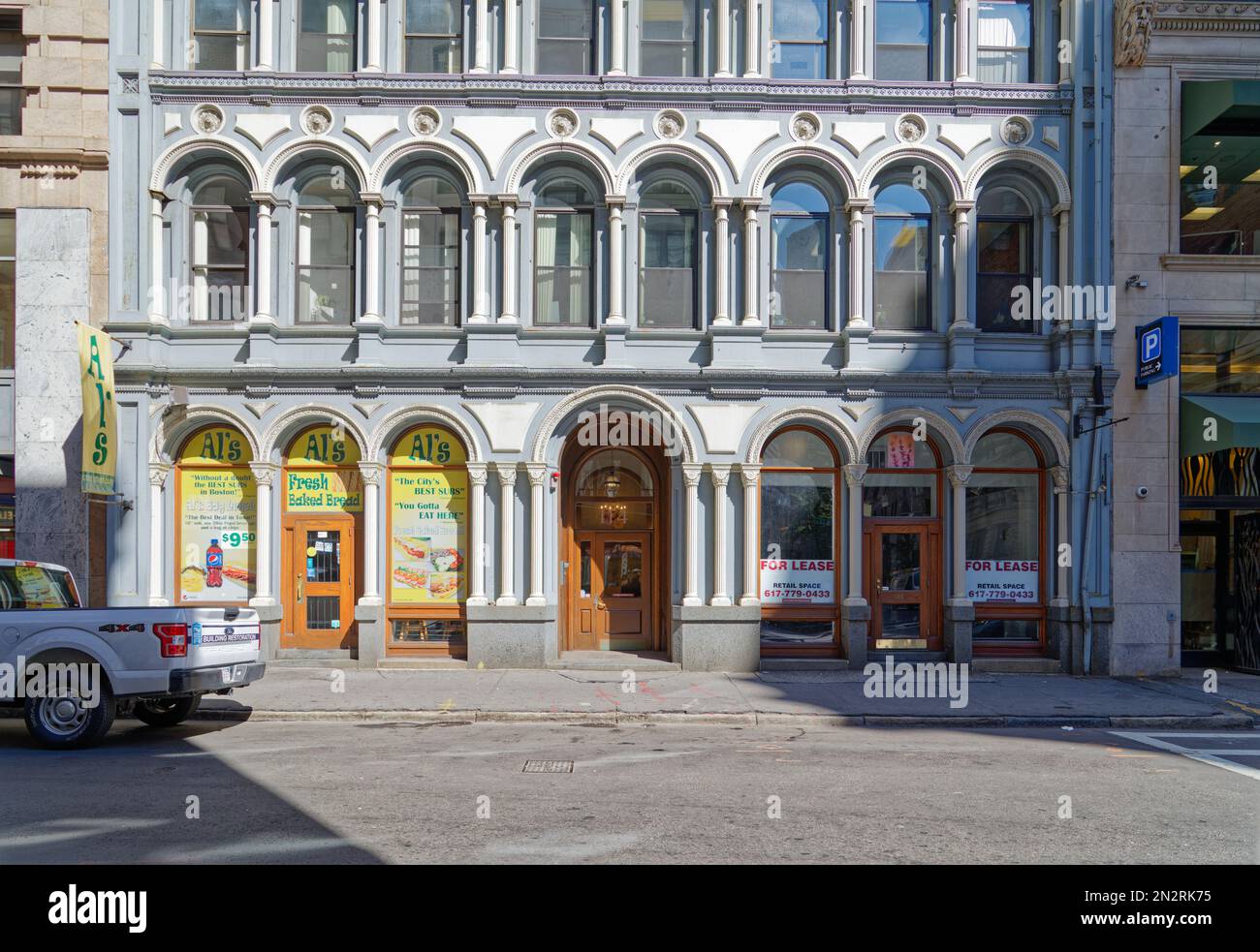 Boston Downtown: Landmark Richards Building, built 1858 as five-story ...