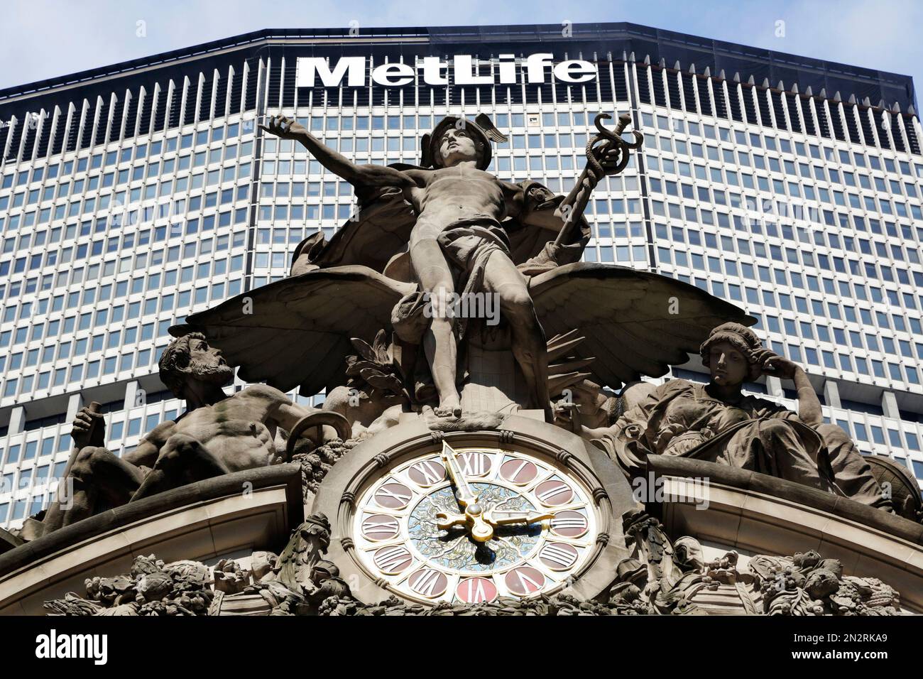 The MetLife building towers above Jules-Alexis Coutane's statue of ...