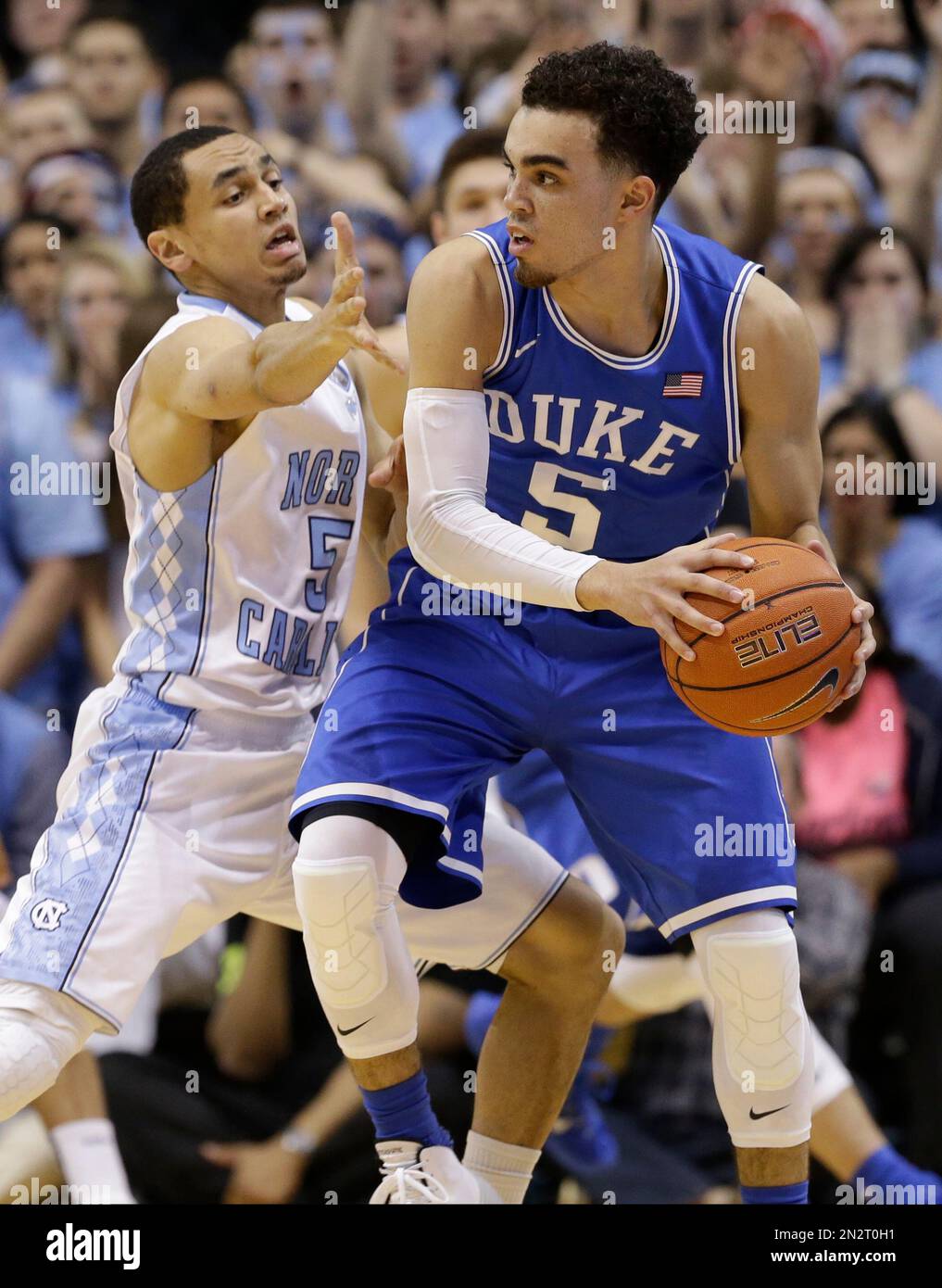 North Carolina's Marcus Paige (5) guards Duke's Tyus Jones during the ...