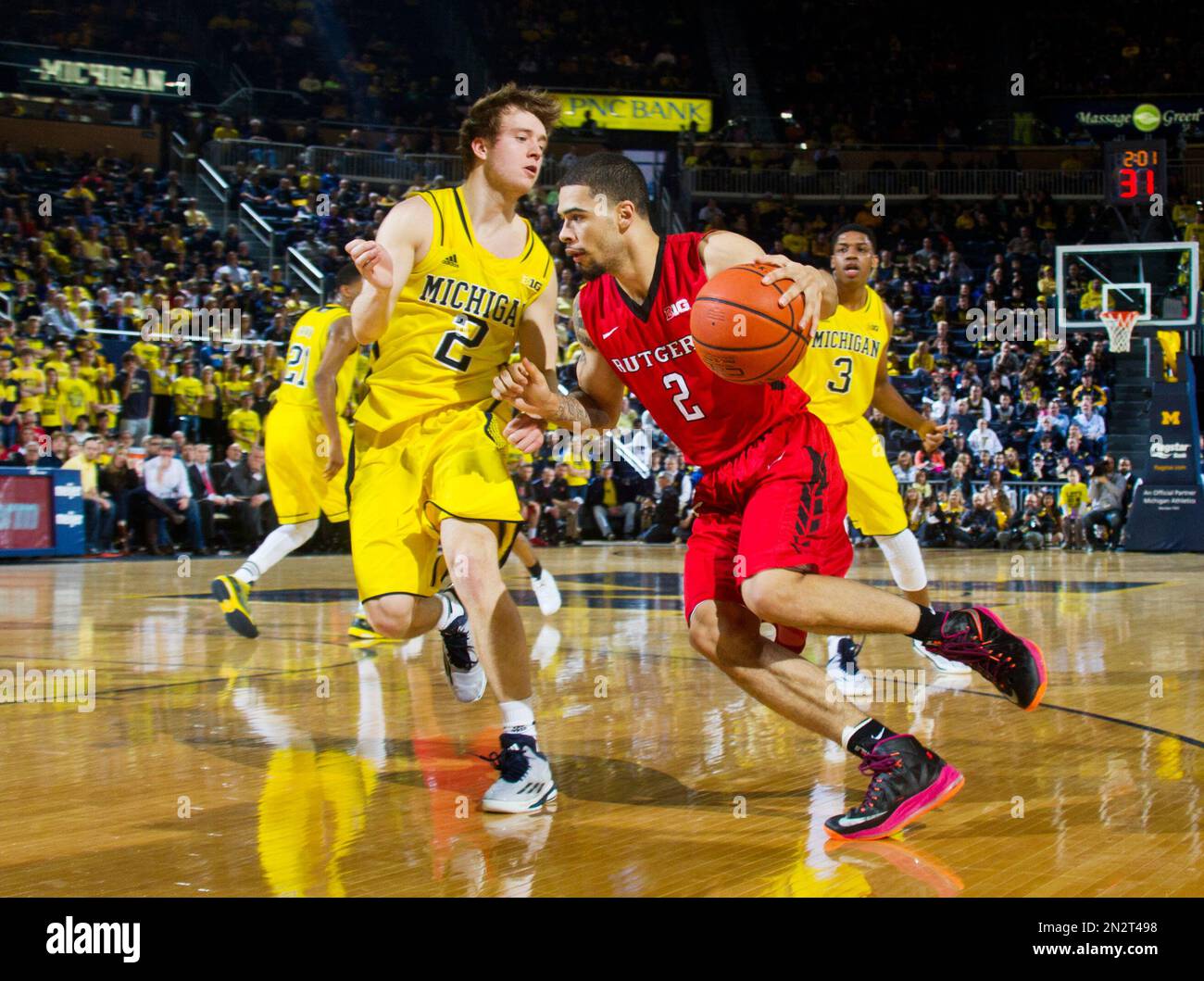 Spike Albrecht And Nik Stauskas