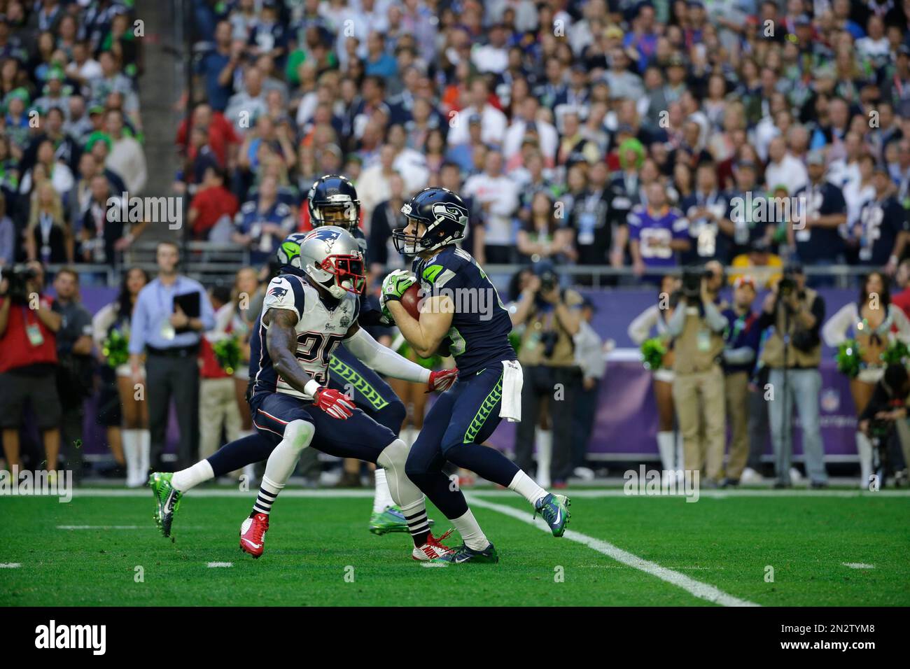 Seattle Seahawks wide receiver Bryan Walters (19), right, is pursued by ...