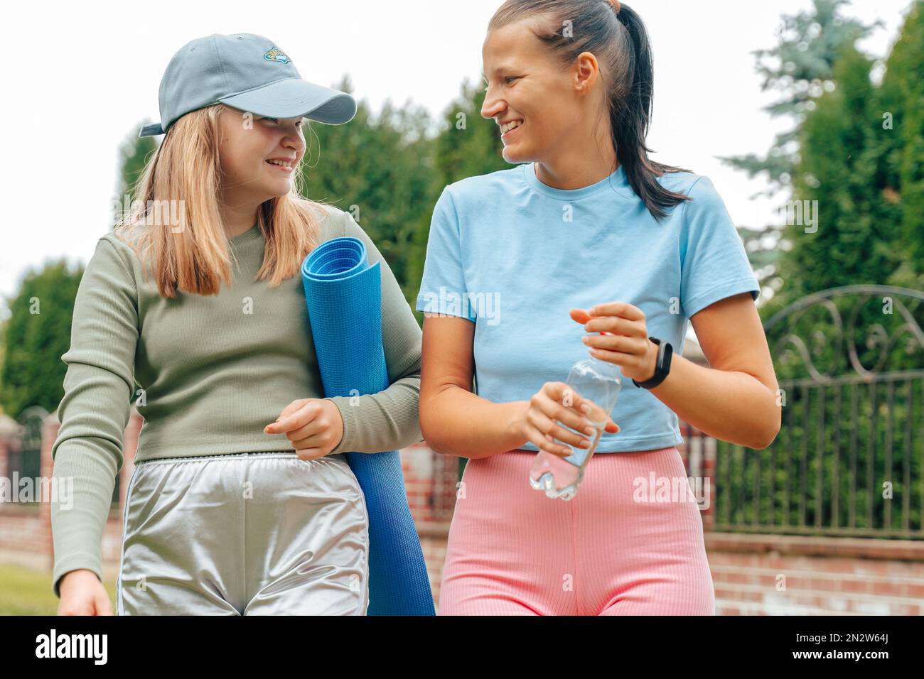 Girls retreat hi-res stock photography and images - Alamy