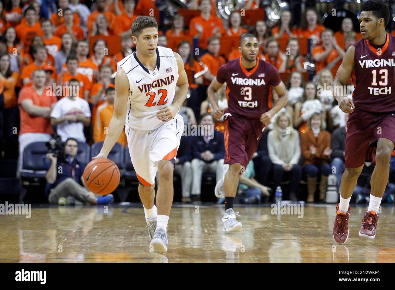 Virginia guard Maleek Frazier (22) brings the ball up the court during ...