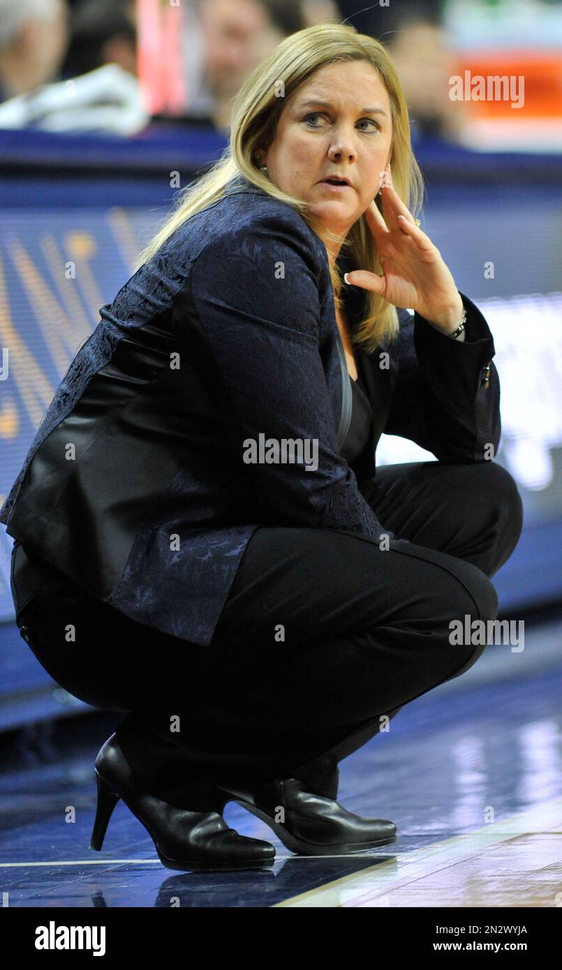 Pittsburgh coach Suzie McConnell-Serio watches her team in an NCAA college basketball game ...