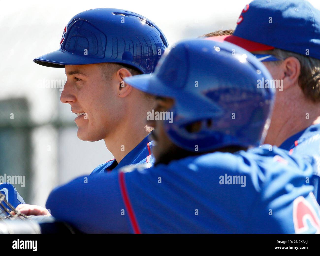 Chicago Cubs' Anthony Rizzo, rear, and Dexter Fowler watch batting ...