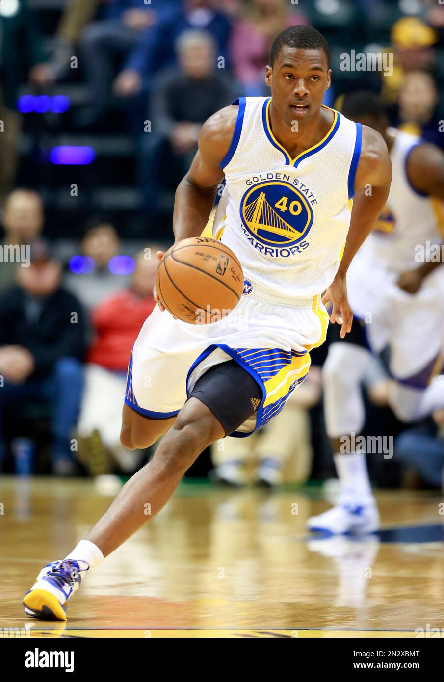 Golden State Warriors forward Harrison Barnes dribbles against the ...