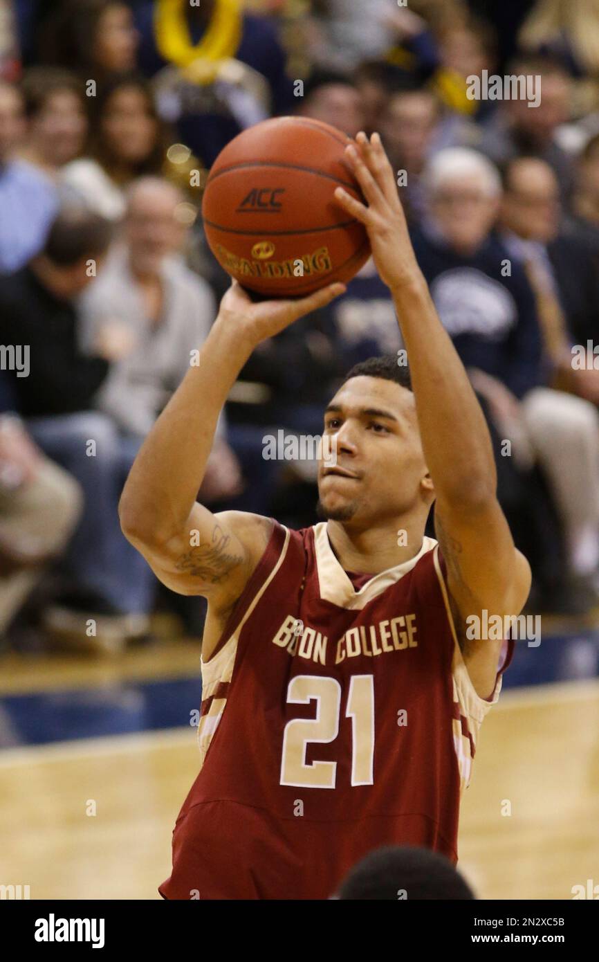 Boston College's Olivier Hanlan (21) plays in an NCAA college ...