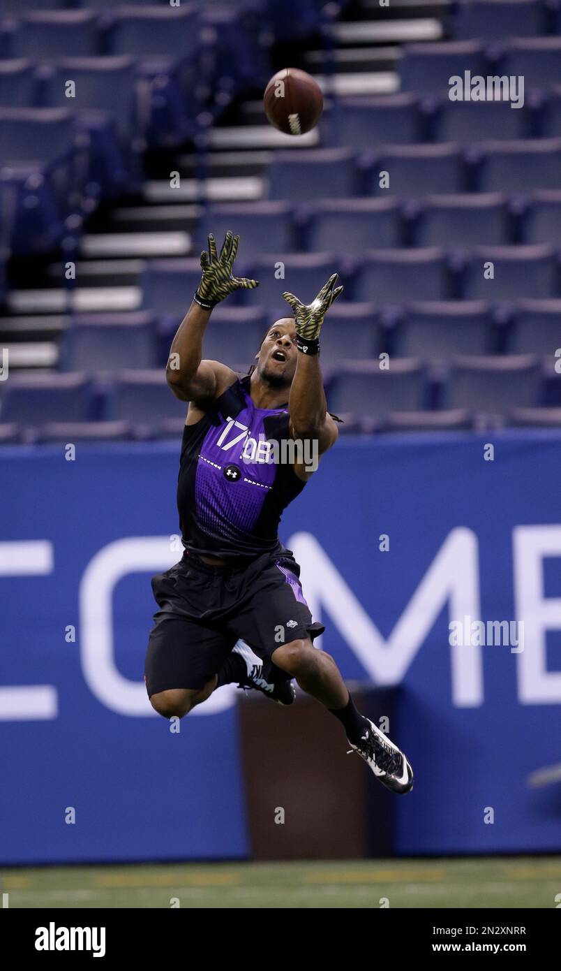 Central Florida defensive back Clayton Geathers runs a drill at the NFL ...