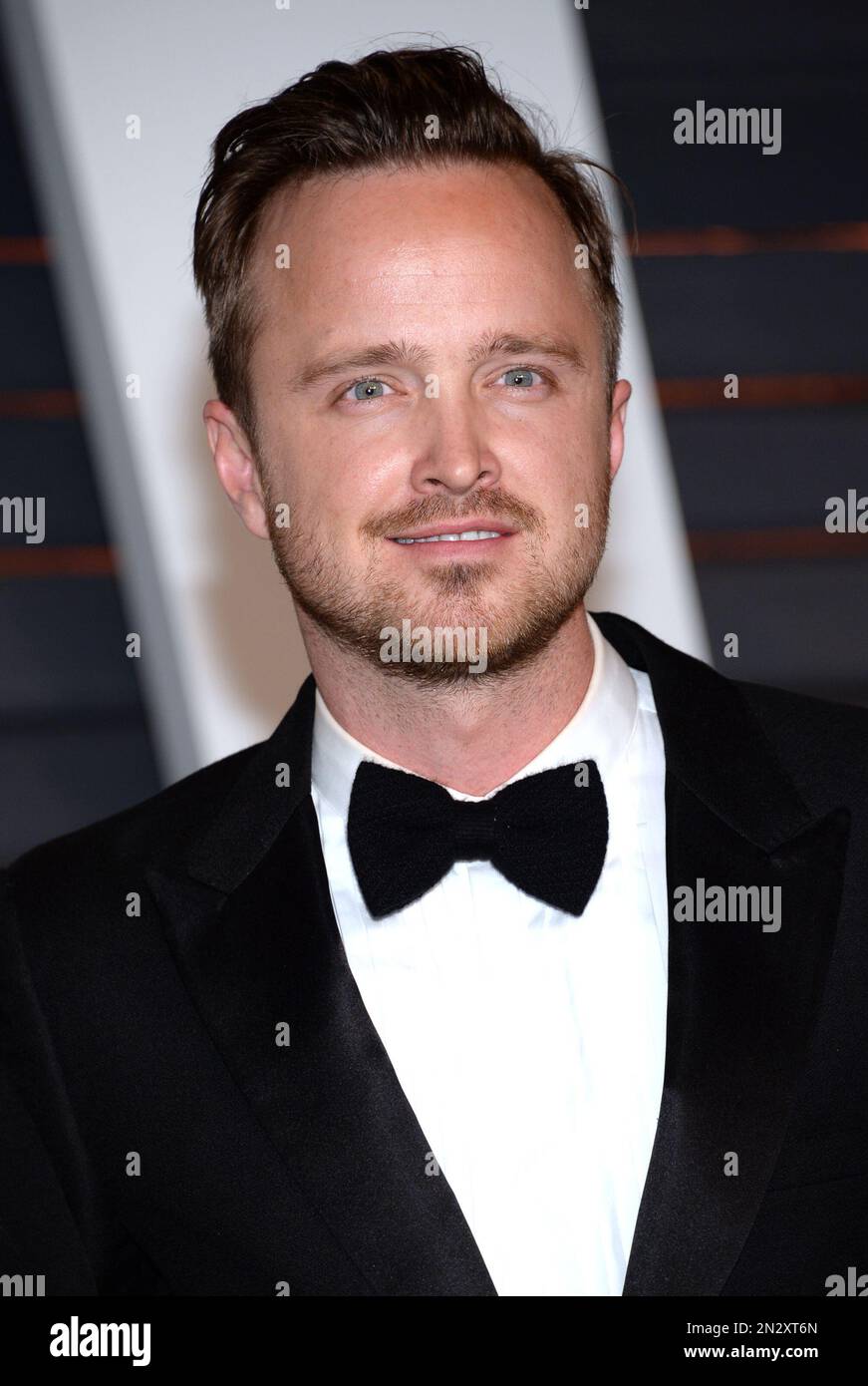 Aaron Paul arrives at the 2015 Vanity Fair Oscar Party on Sunday, Feb ...