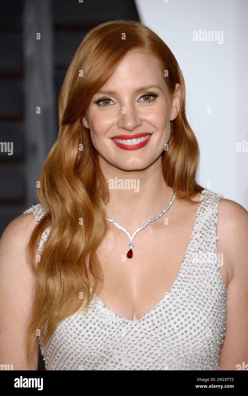 Jessica Chastain arrives at the 2015 Vanity Fair Oscar Party on Sunday ...