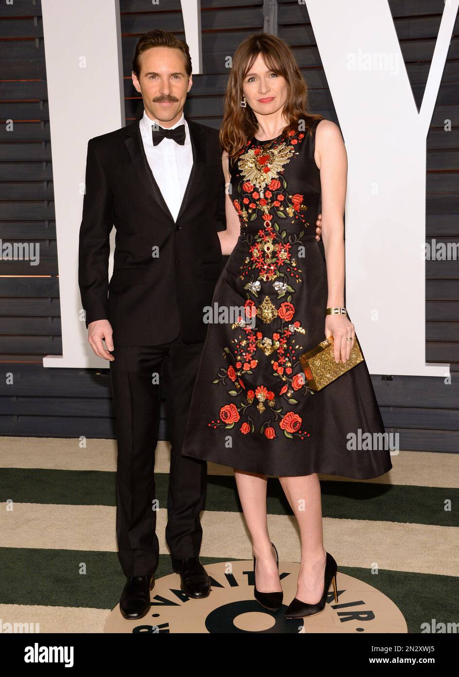 Alessandro Nivola, left, and Emily Mortimer arrive at the 2015 Vanity ...