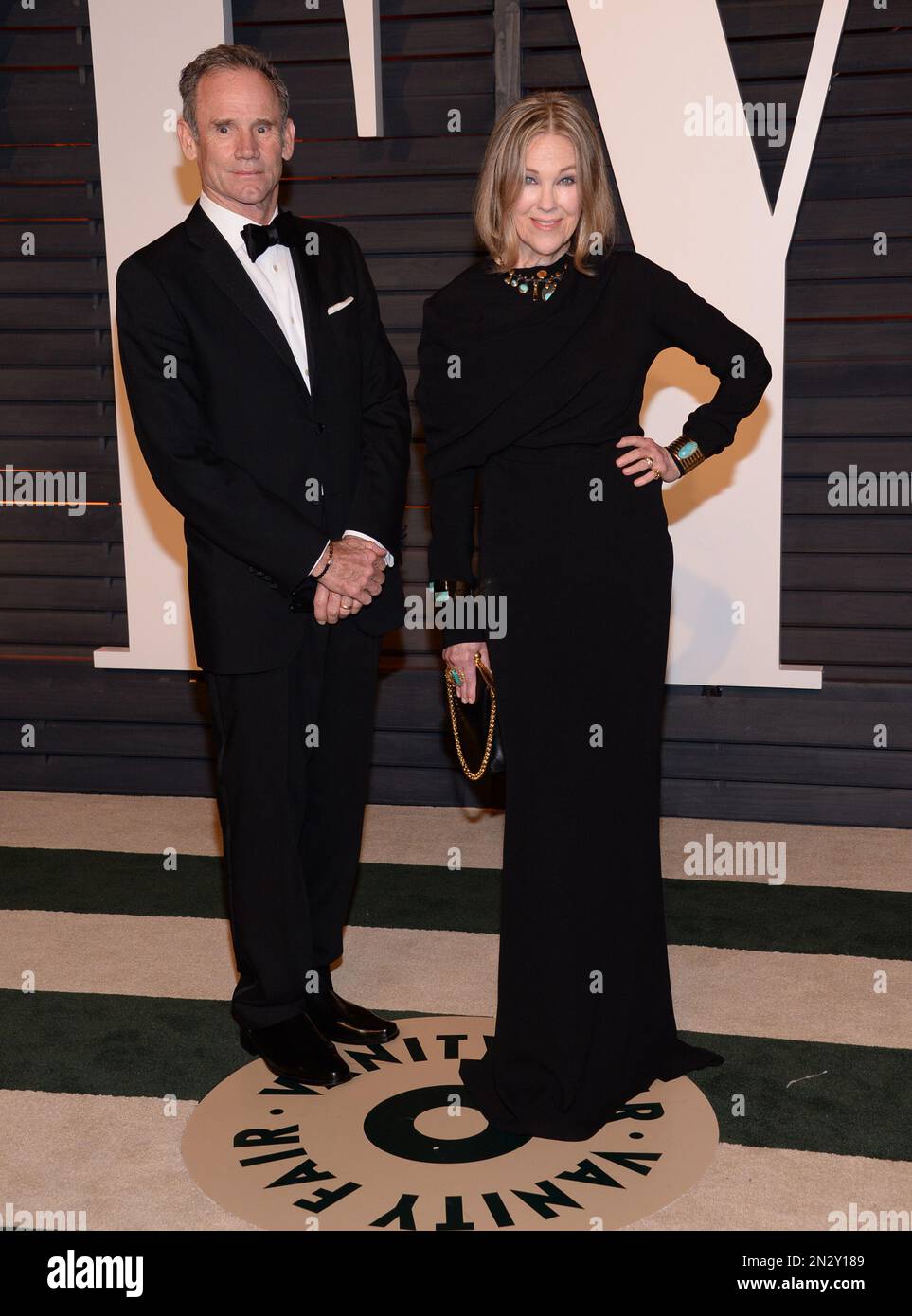 Bo Welch, left, and Catherine O'Hara arrive at the 2015 Vanity Fair ...