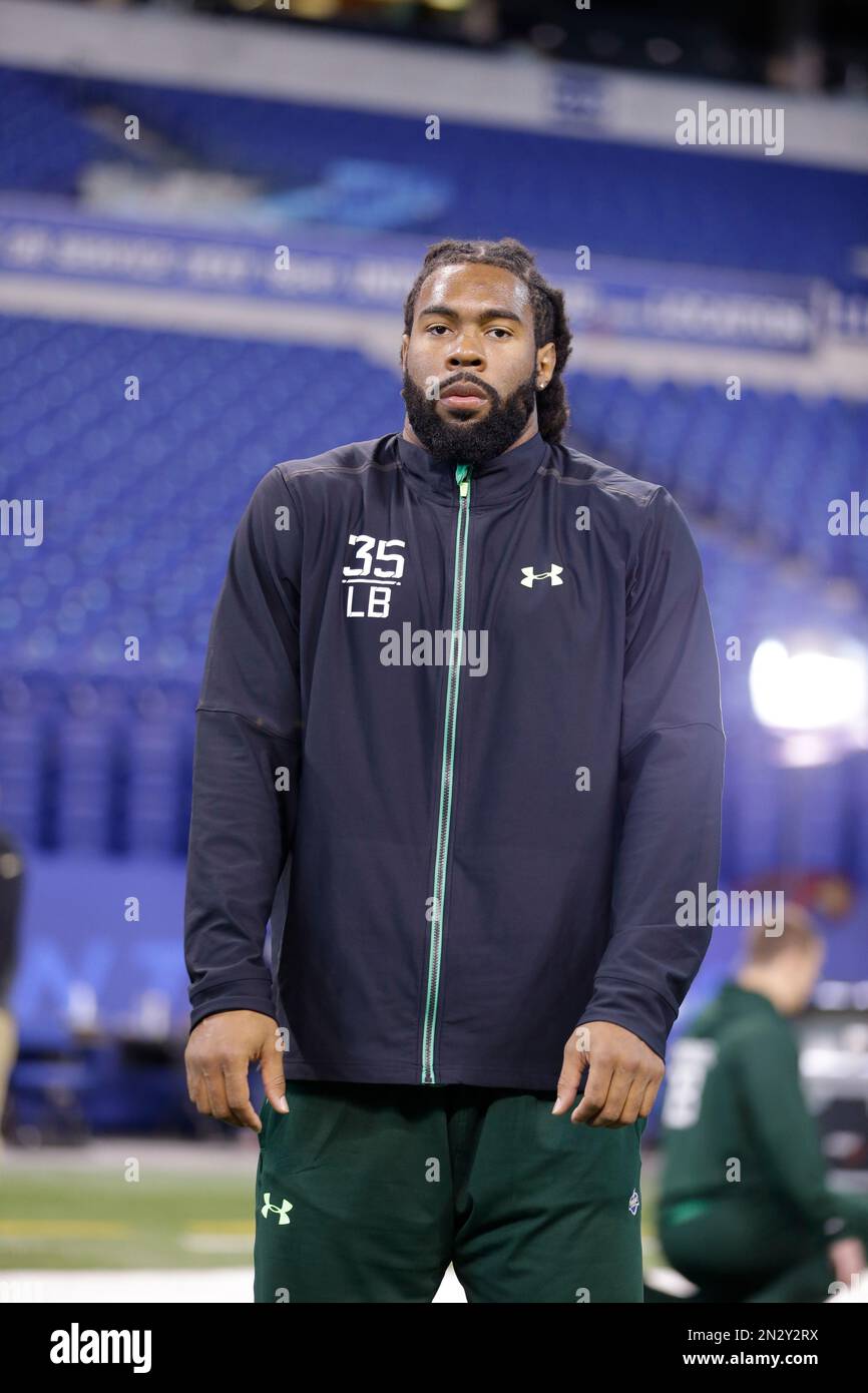 Georgia linebacker Ramik Wilson stretches before drills at the NFL ...