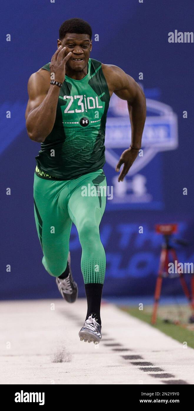 Nebraska defensive lineman Randy Gregory runs the 40-yard dash at the ...