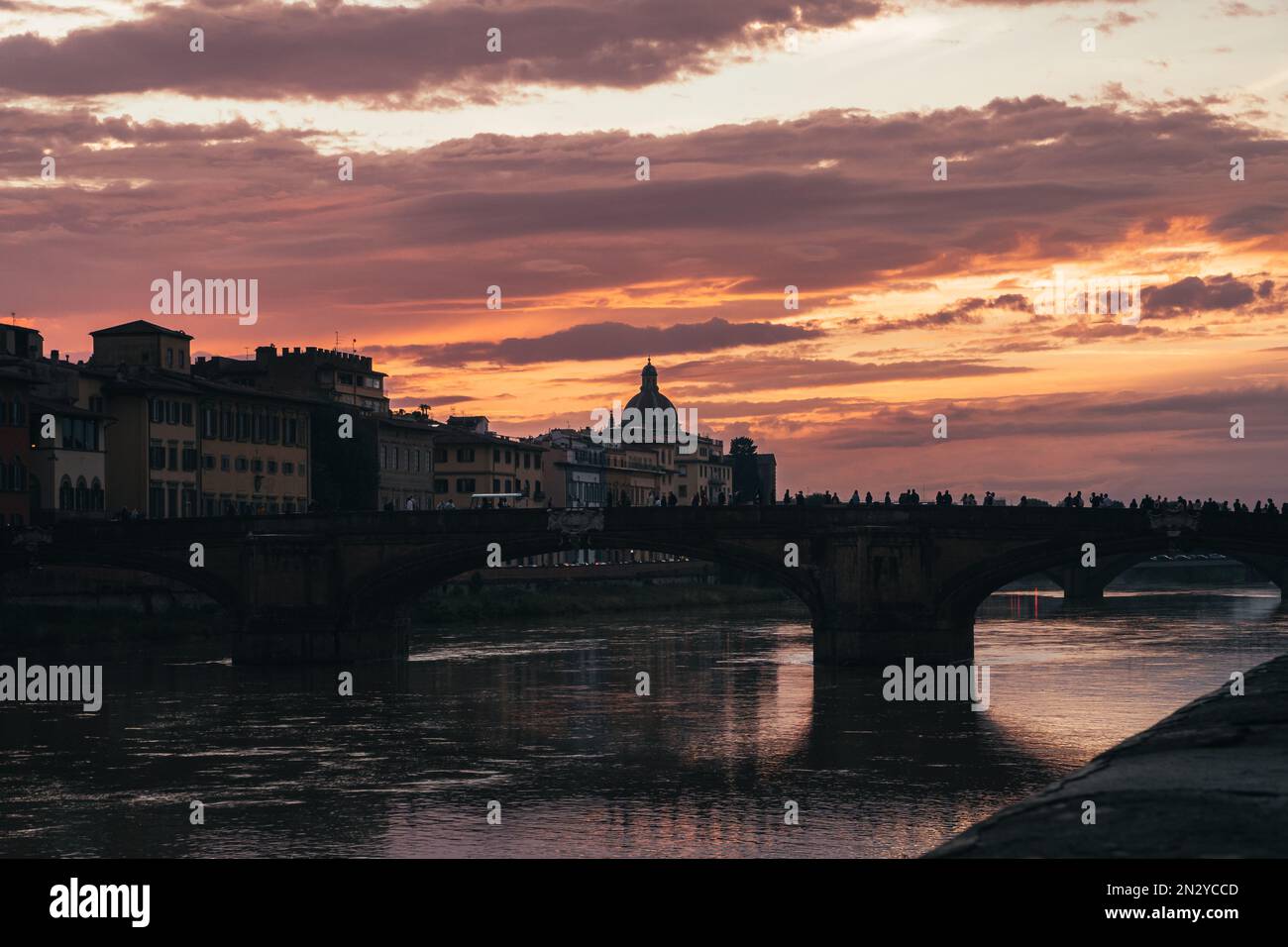 Florence Sunset by the River (Ponte Vecchio Stock Photo - Alamy