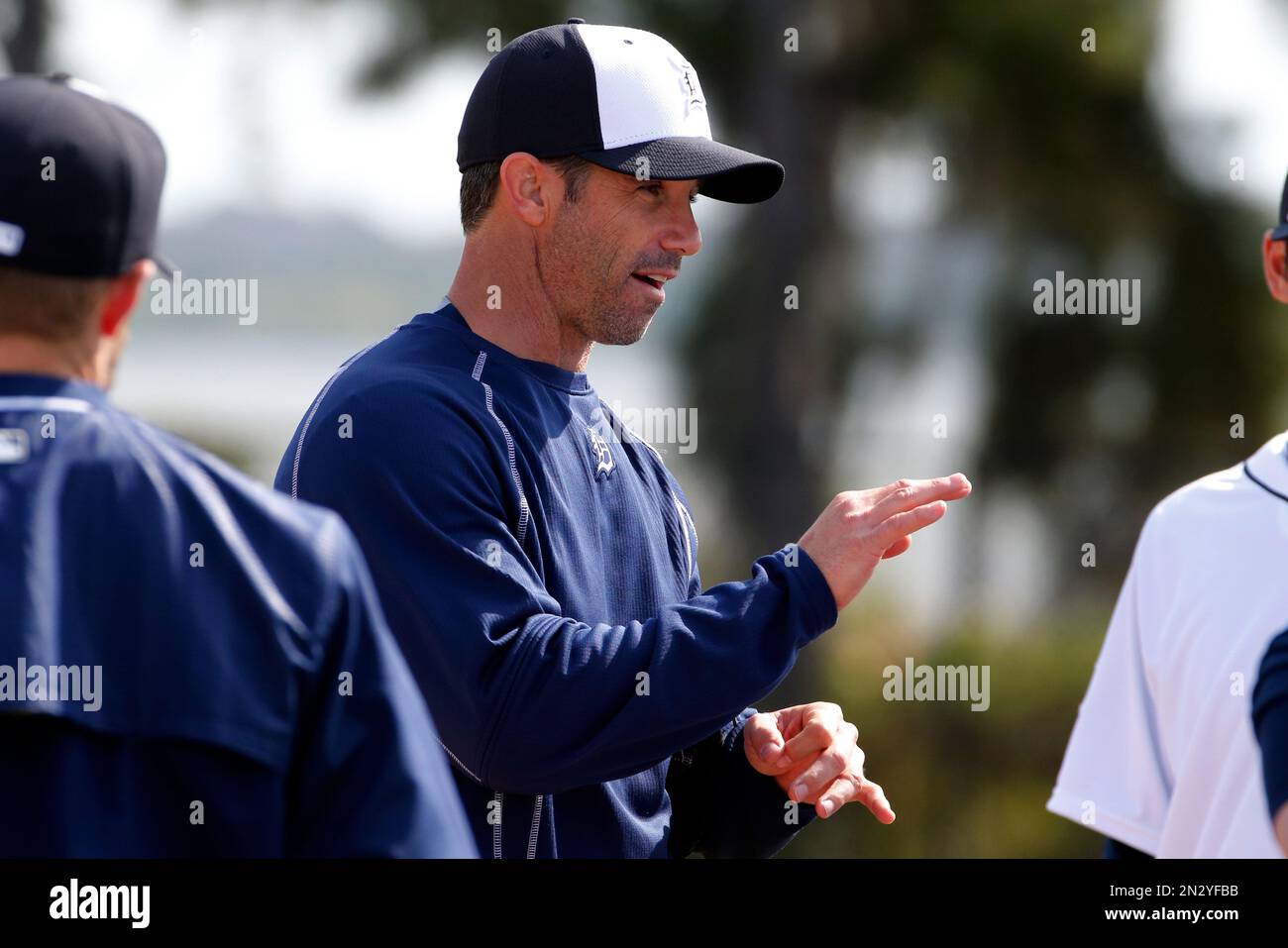 Detroit Tigers manager Brad Ausmus gives instructions during a baseball ...