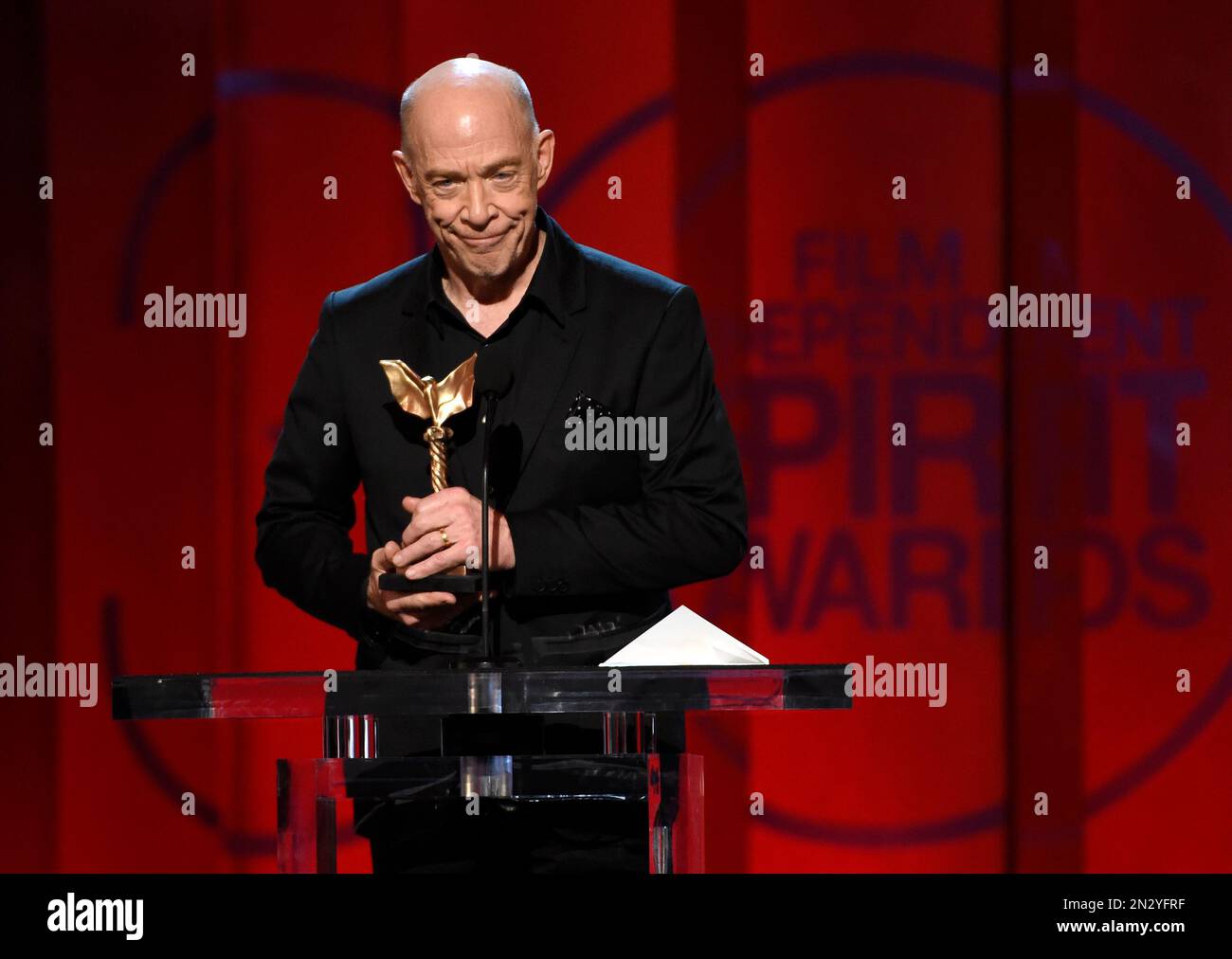 J.K. Simmons accepts the award for best supporting male for “Whiplash ...