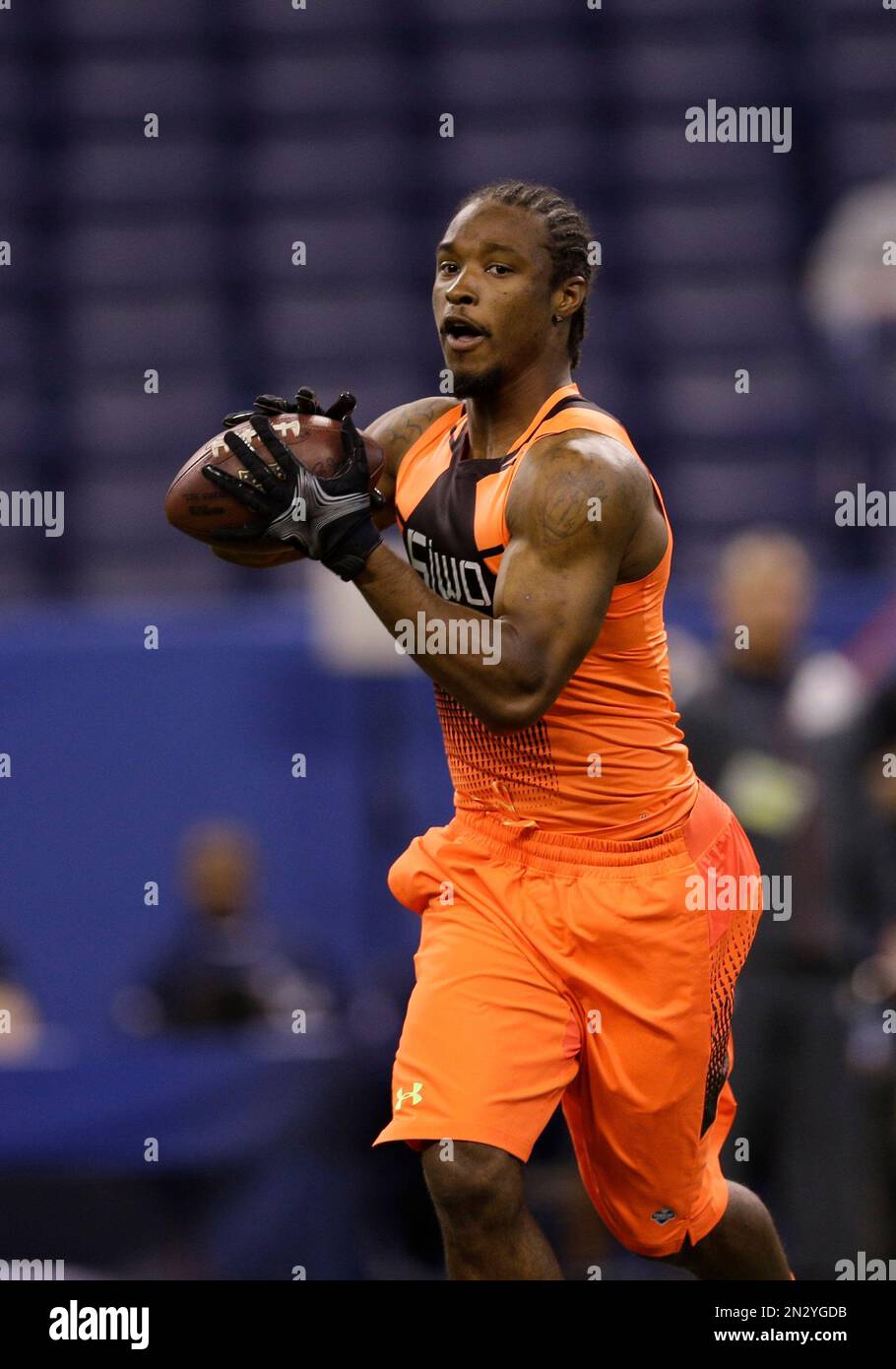 Northern Illinois wide receiver Da'Ron Brown runs a drill at the NFL ...