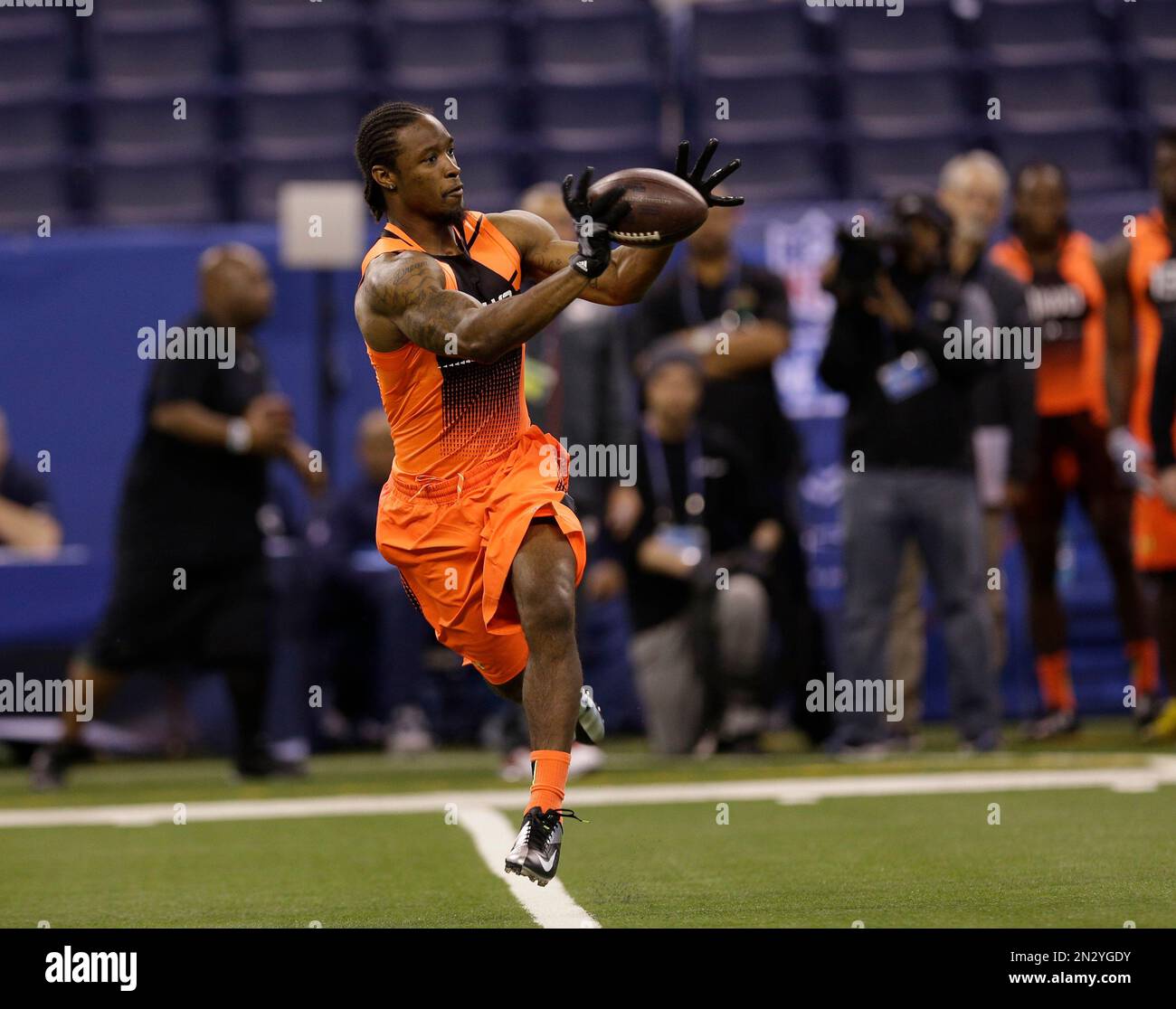 Northern Illinois wide receiver Da'Ron Brown runs a drill at the NFL ...