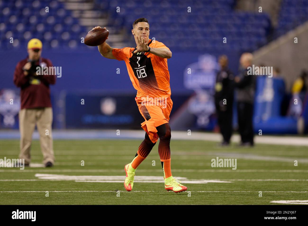 Southeastern Louisiana quarterback Bryan Bennett runs a drill at the ...