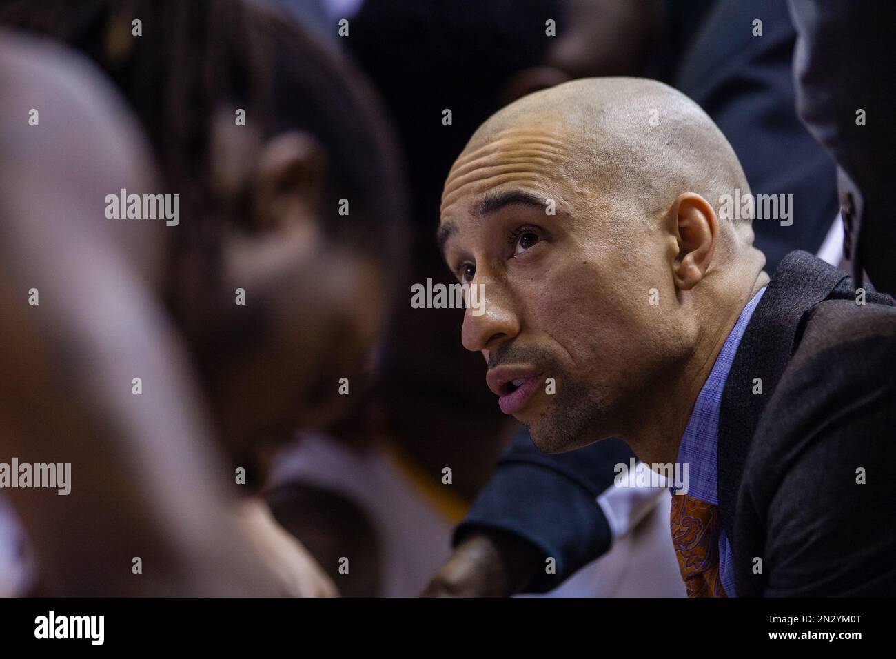 VCU head coach Shaka Smart addresses his team before the start of the ...