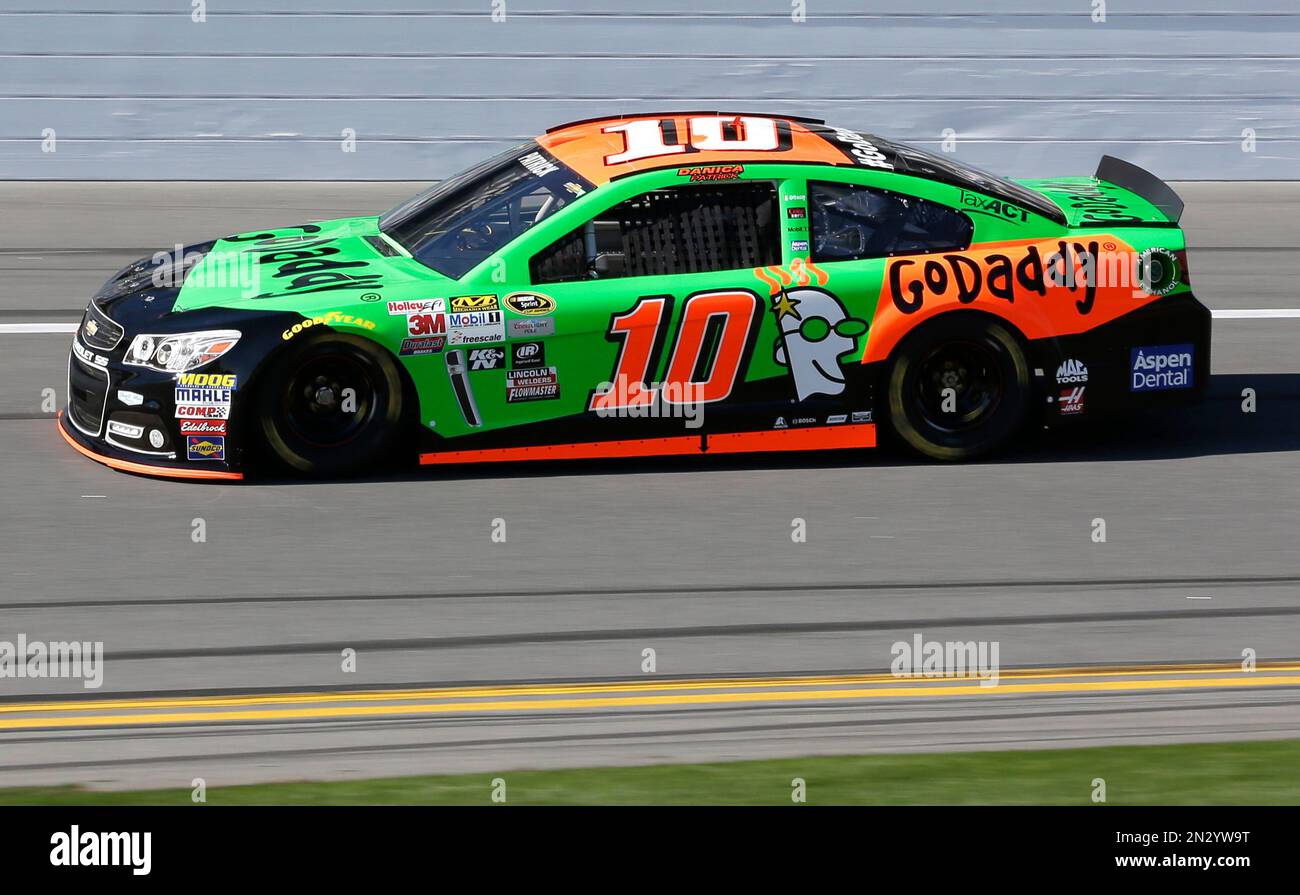Danica Patrick 10 Drives Her Car During Practice For The Daytona 500 Nascar Sprint Cup Series