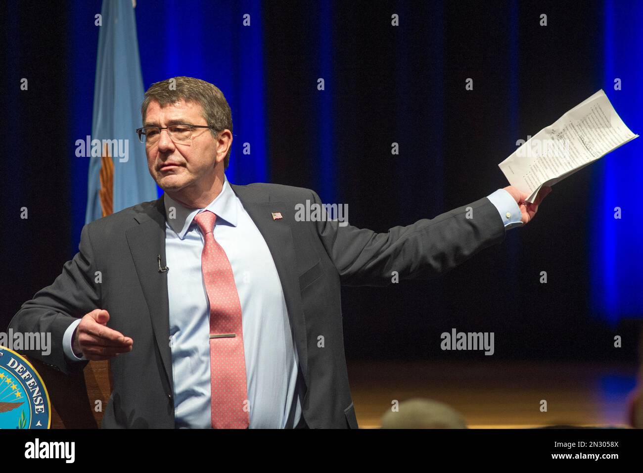Defense Secretary Ash Carter speaks in the Pentagon auditorium ...