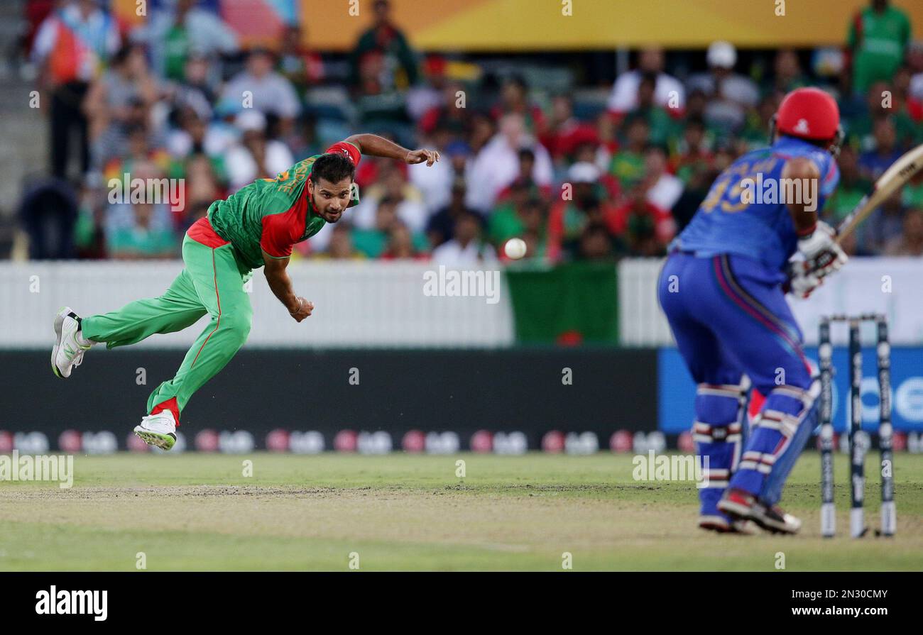 Bangladesh’s Mashrafe Mortaza bowls to Afghanistan’s Samiullah Shenwari ...