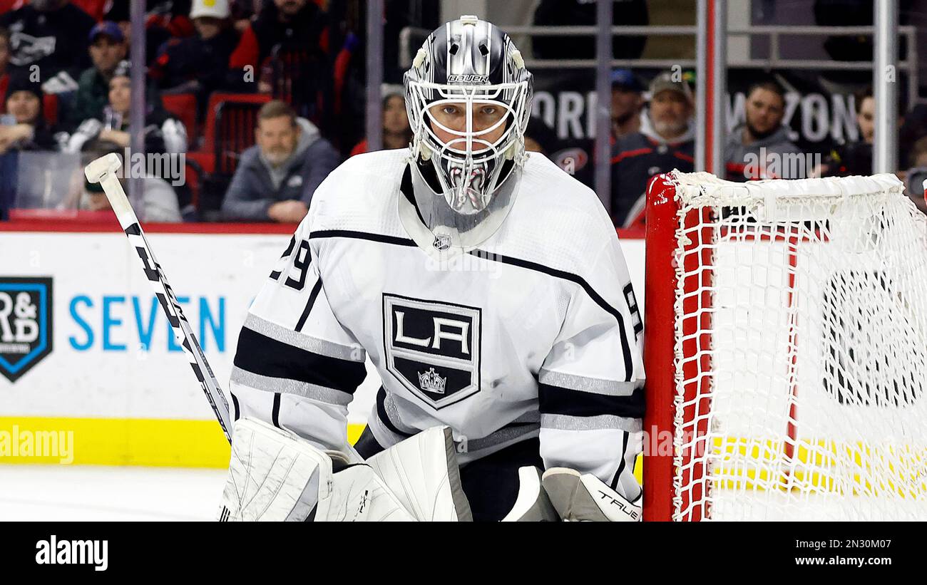 Los Angeles Kings goaltender Pheonix Copley (29) watches the puck ...
