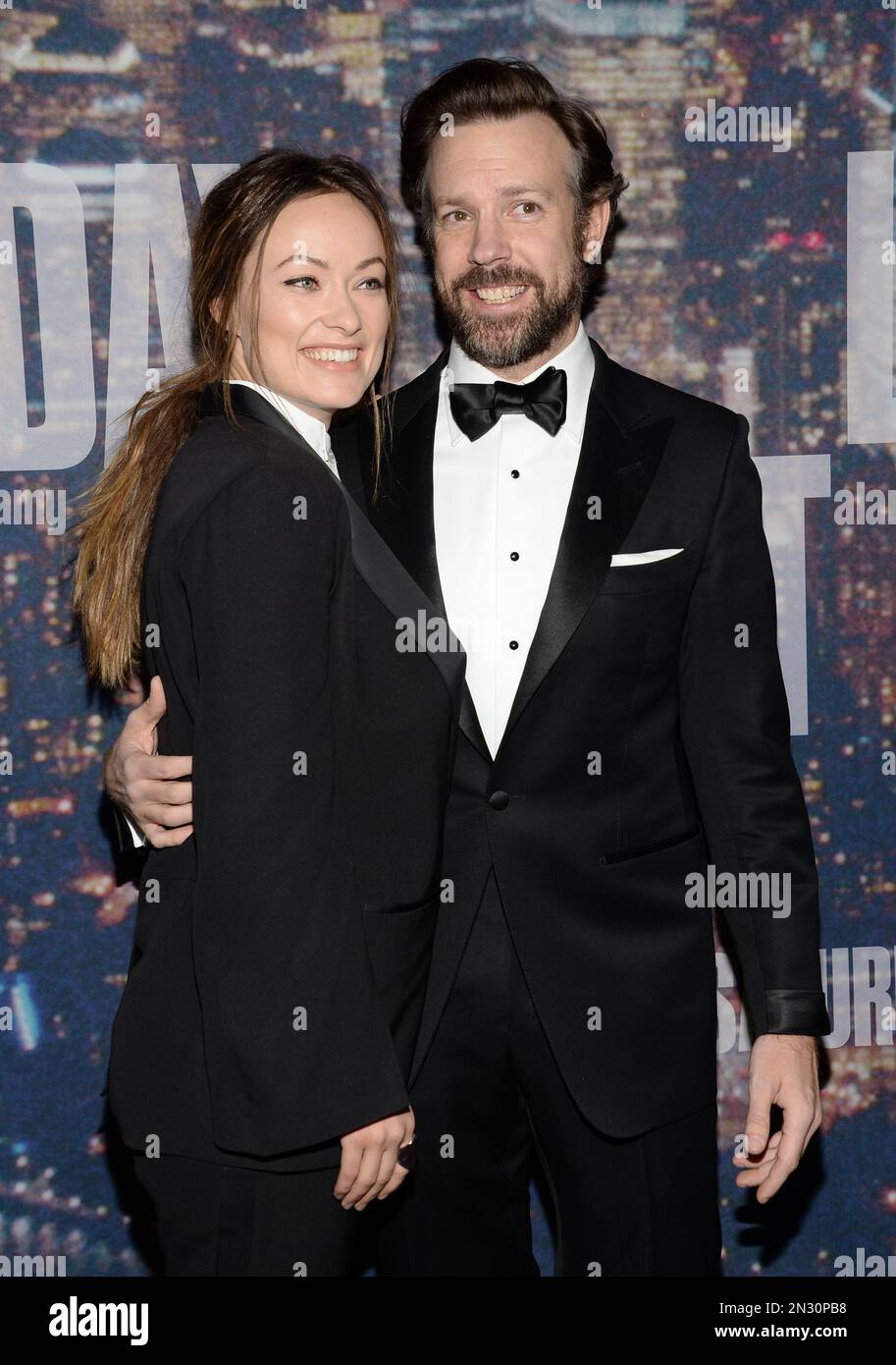 Olivia Wilde and husband Jason Sudeikis attend the SNL 40th Anniversary ...