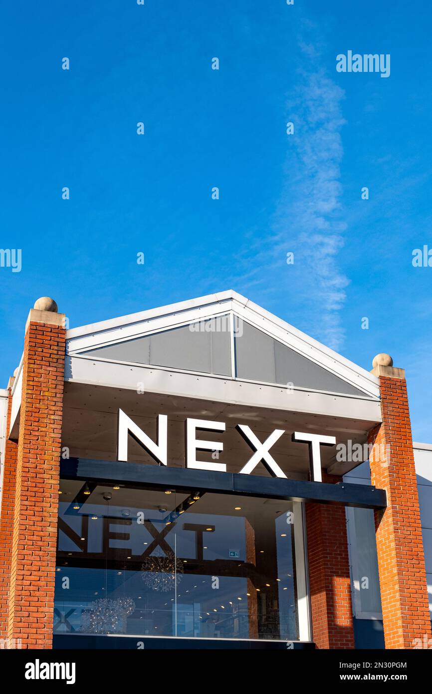 Shop signs logos next hi-res stock photography and images - Alamy