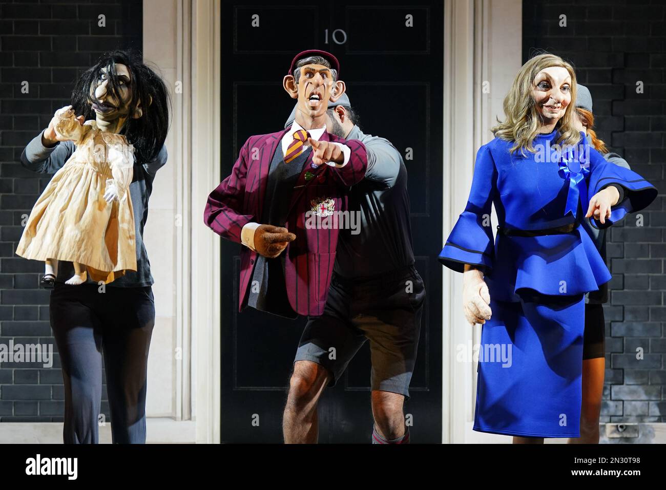 Cast members with the puppets of Home Secretary Suella Braverman, Prime ...