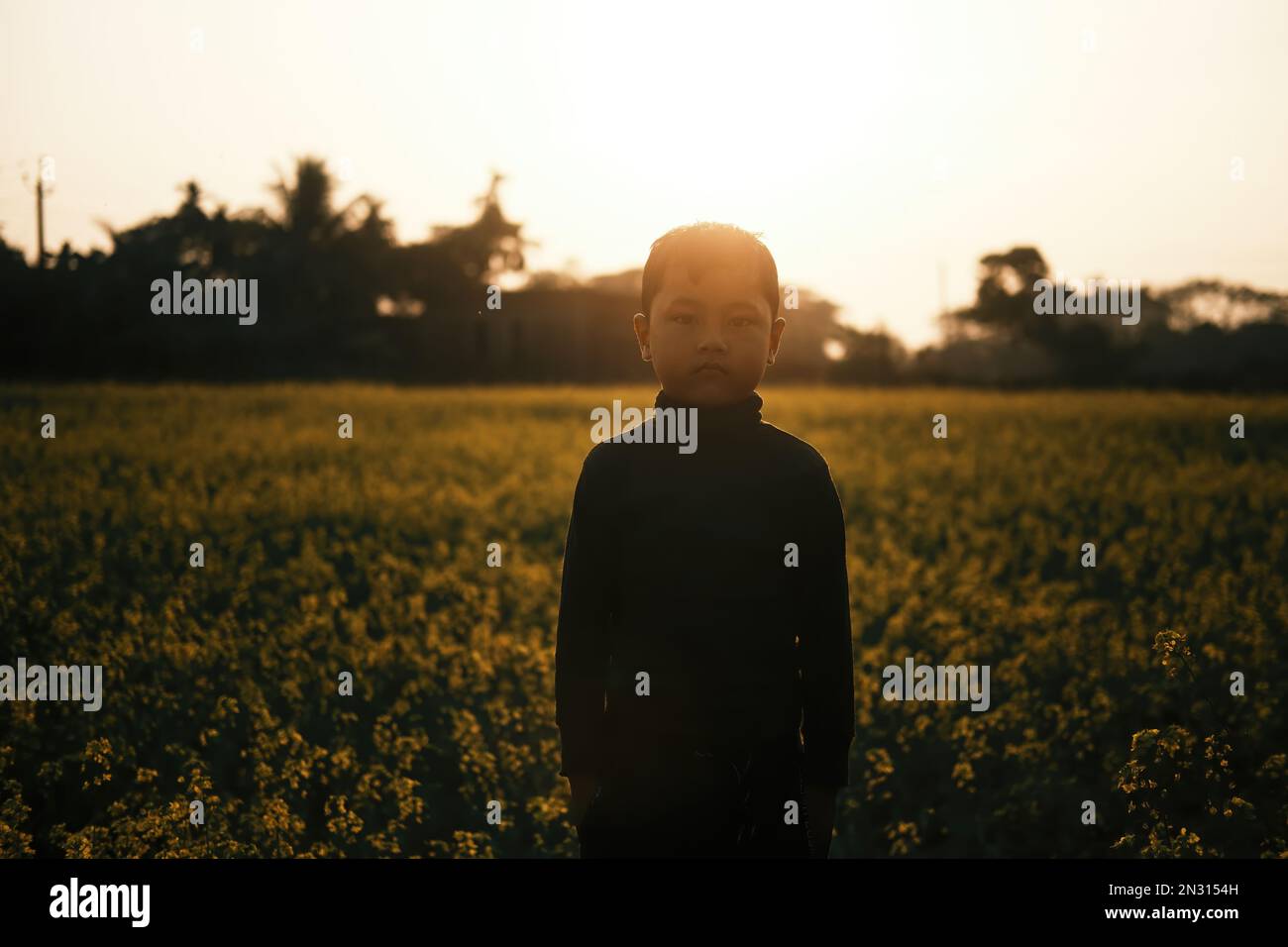 Indian child boy standing pose hi-res stock photography and images - Alamy