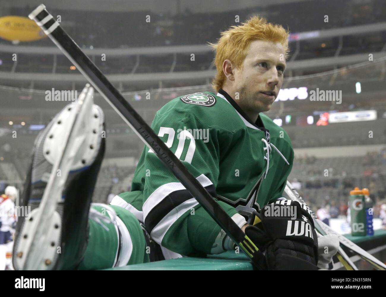 Dallas Stars center Cody Eakin (20) stretches during warm-ups before an ...