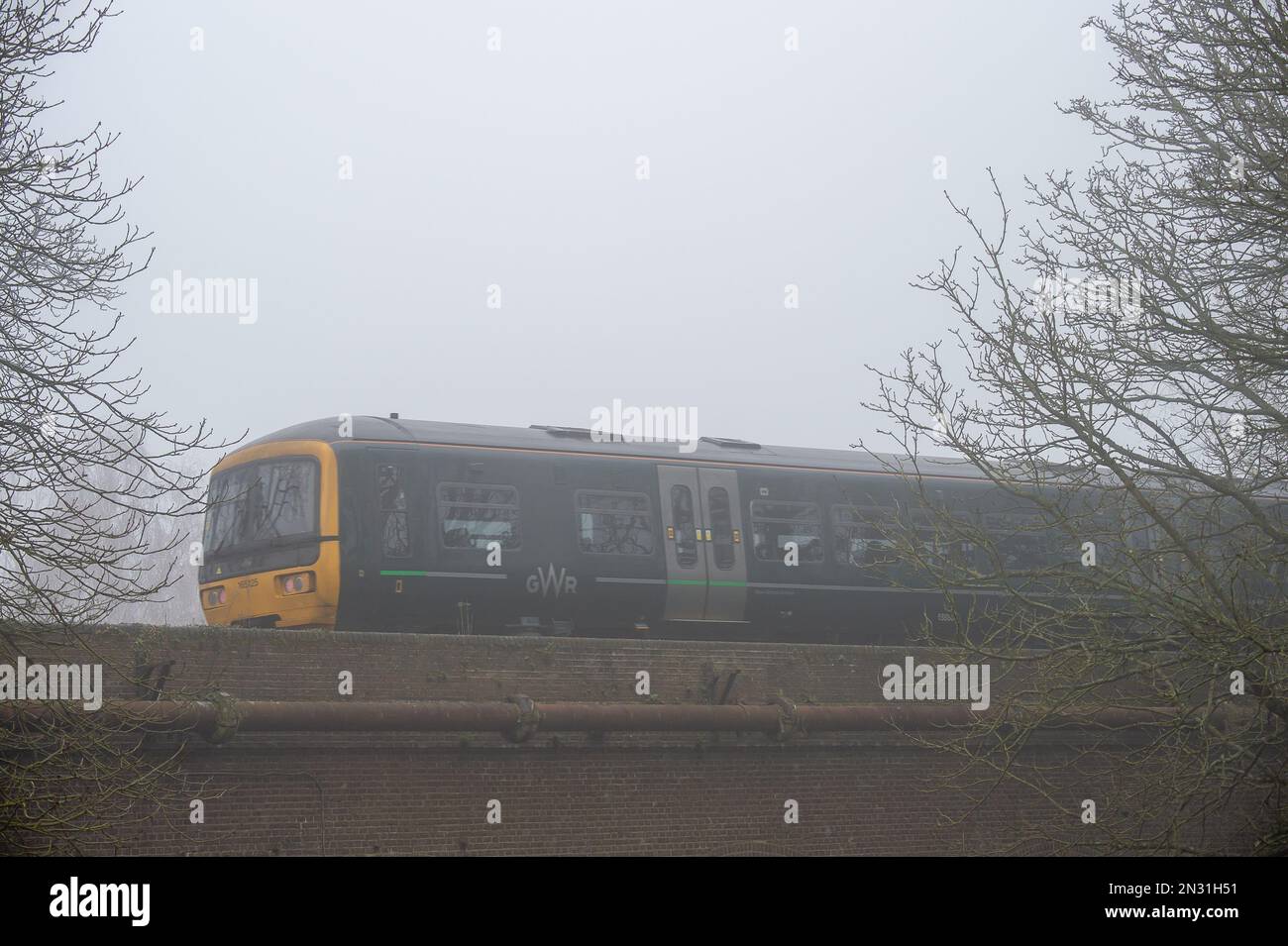 Windsor railway viaduct hi-res stock photography and images - Alamy