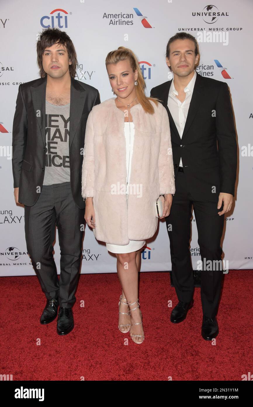 From left, Neil Perry, Kimberly Perry and Reid Perry of The Band Perry ...