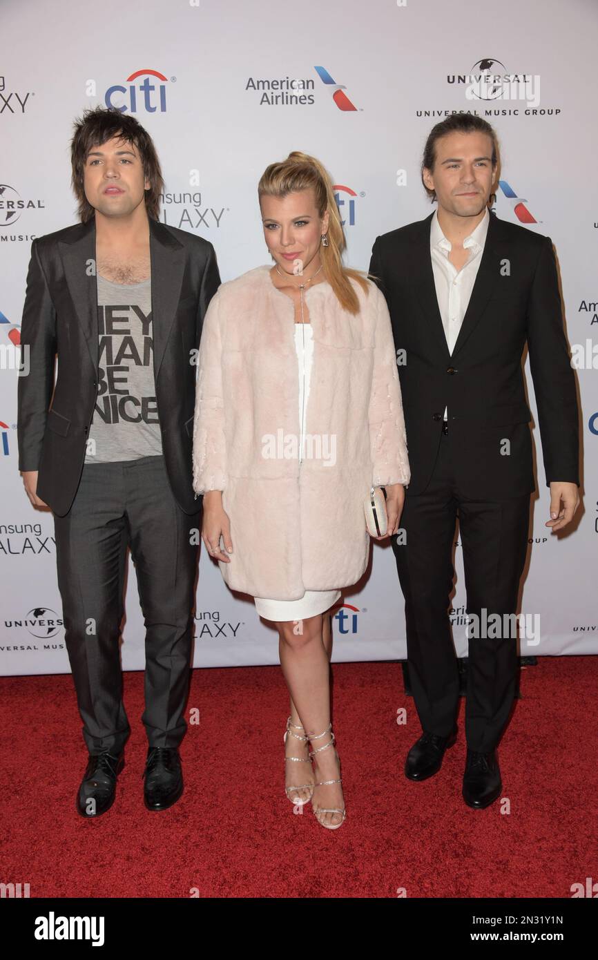 From left, Neil Perry, Kimberly Perry and Reid Perry of The Band Perry ...