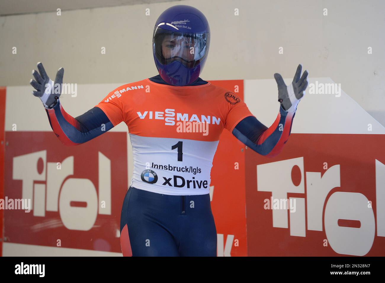 Britain's Lizzy Yarnold celebrates after winning the women's Skeleton ...
