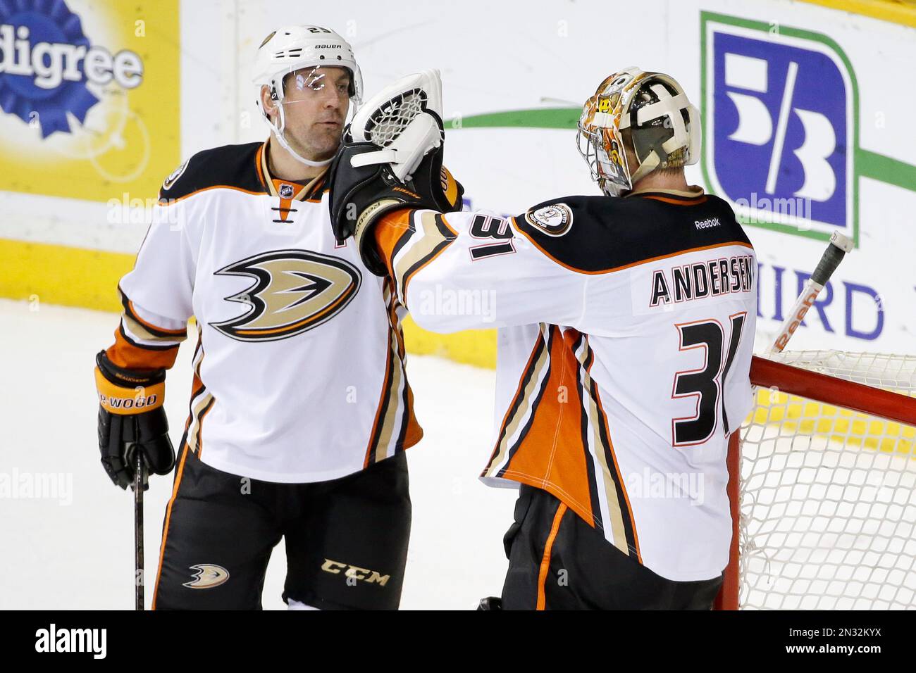 Anaheim Ducks defenseman Francois Beauchemin (23), left, congratulates ...